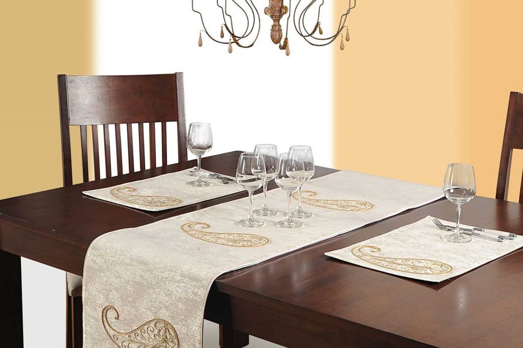 Table Mats & Runner - Bellagio Home